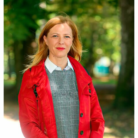 Lisa Wark's Instagram, Twitter & Facebook on IDCrawl